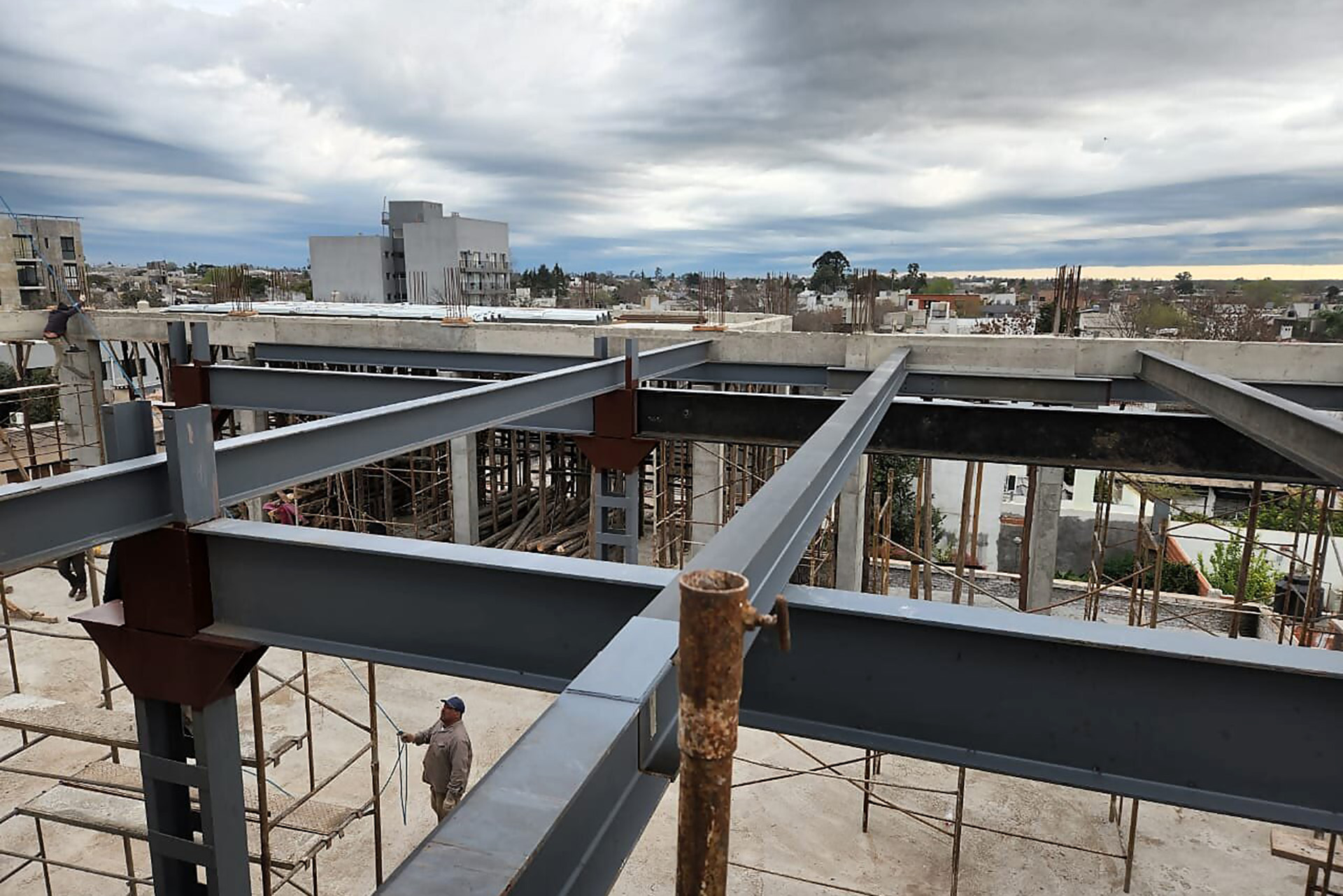 Se construye el nuevo edificio de la escuela Colombo de Gualeguaychú ...